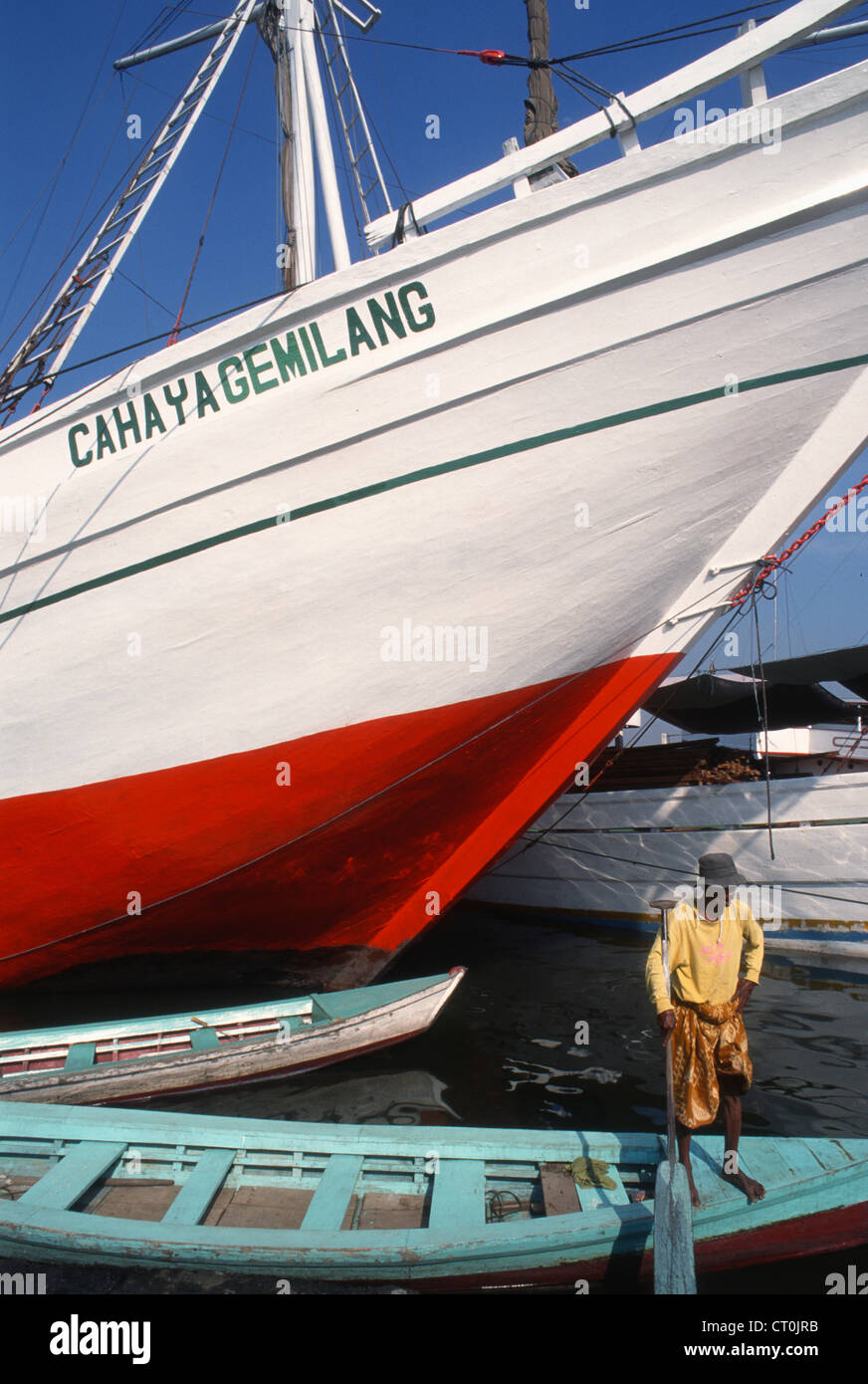 Indonesia, Java, Jakarta, Sunda Kelapa Harbor, pinisi, sailing ship ...