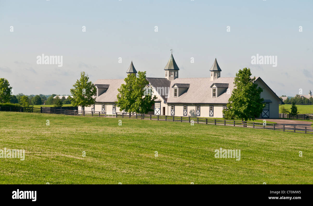 Kentucky, Lexington vacinity, horse barn Stock Photo - Alamy