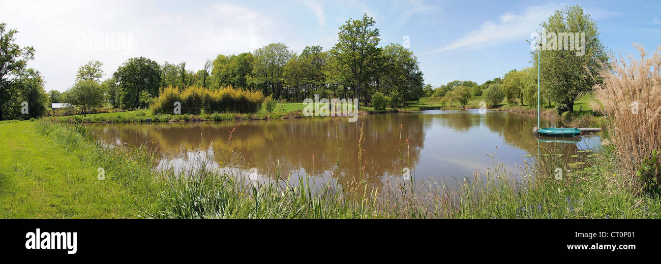 Pond france hi-res stock photography and images - Alamy
