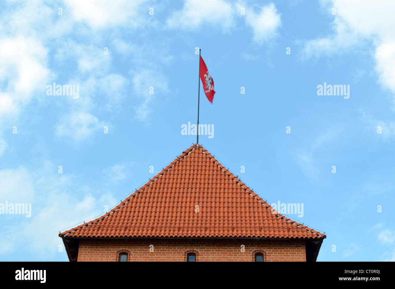 Old castle tower flag medieval hi-res stock photography and images - Alamy