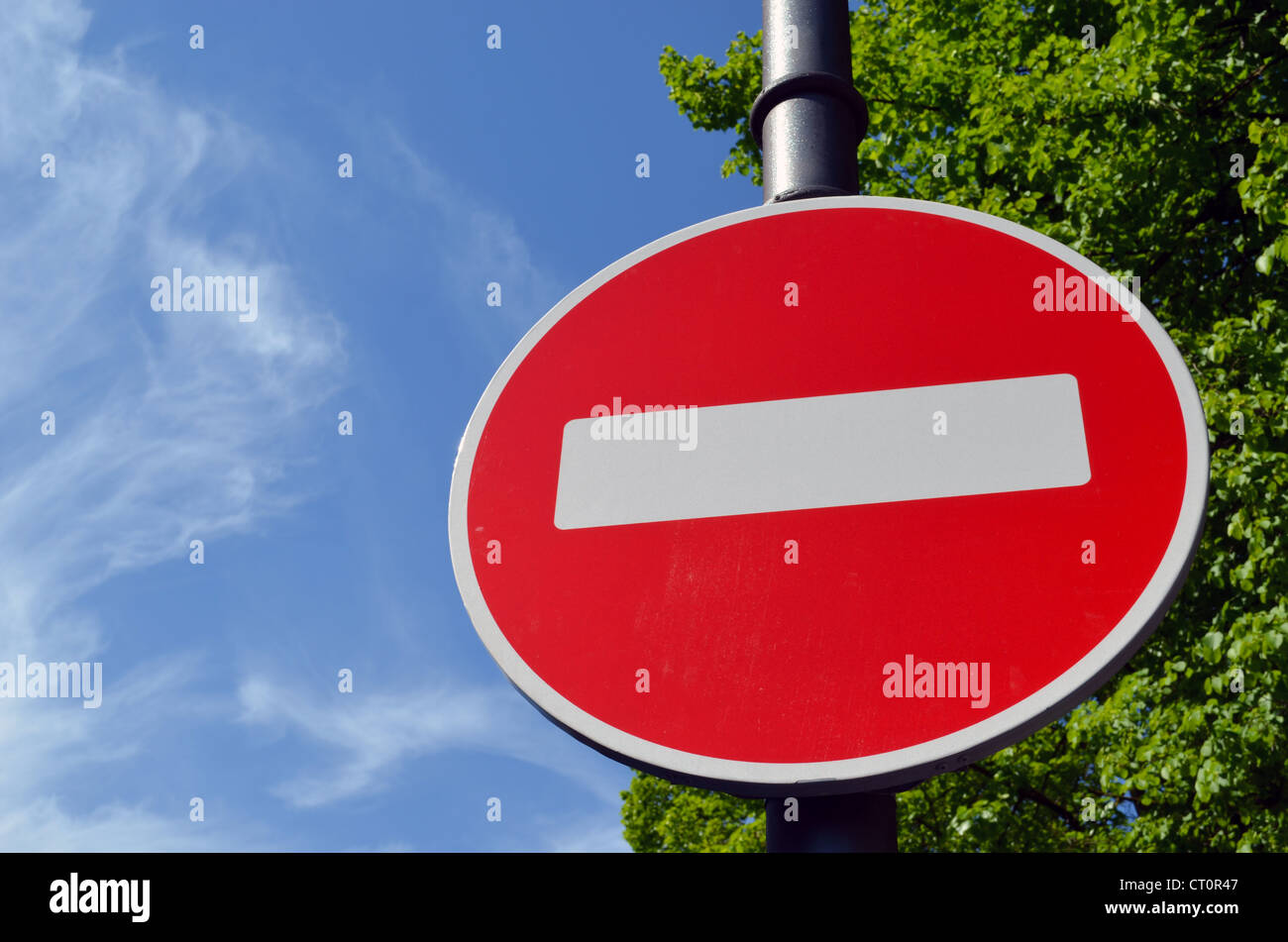 Round blue traffic sign hi-res stock photography and images - Alamy