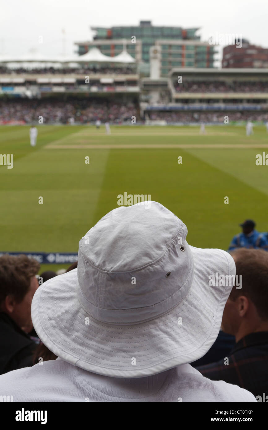 Cricket hat hi-res stock photography and images - Alamy