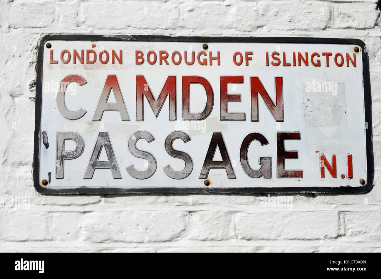 London borough of islington sign hi-res stock photography and images ...