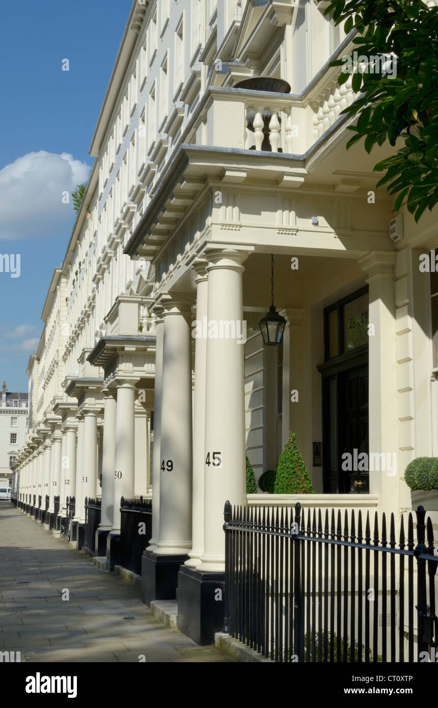 Pimlico houses hi-res stock photography and images - Alamy