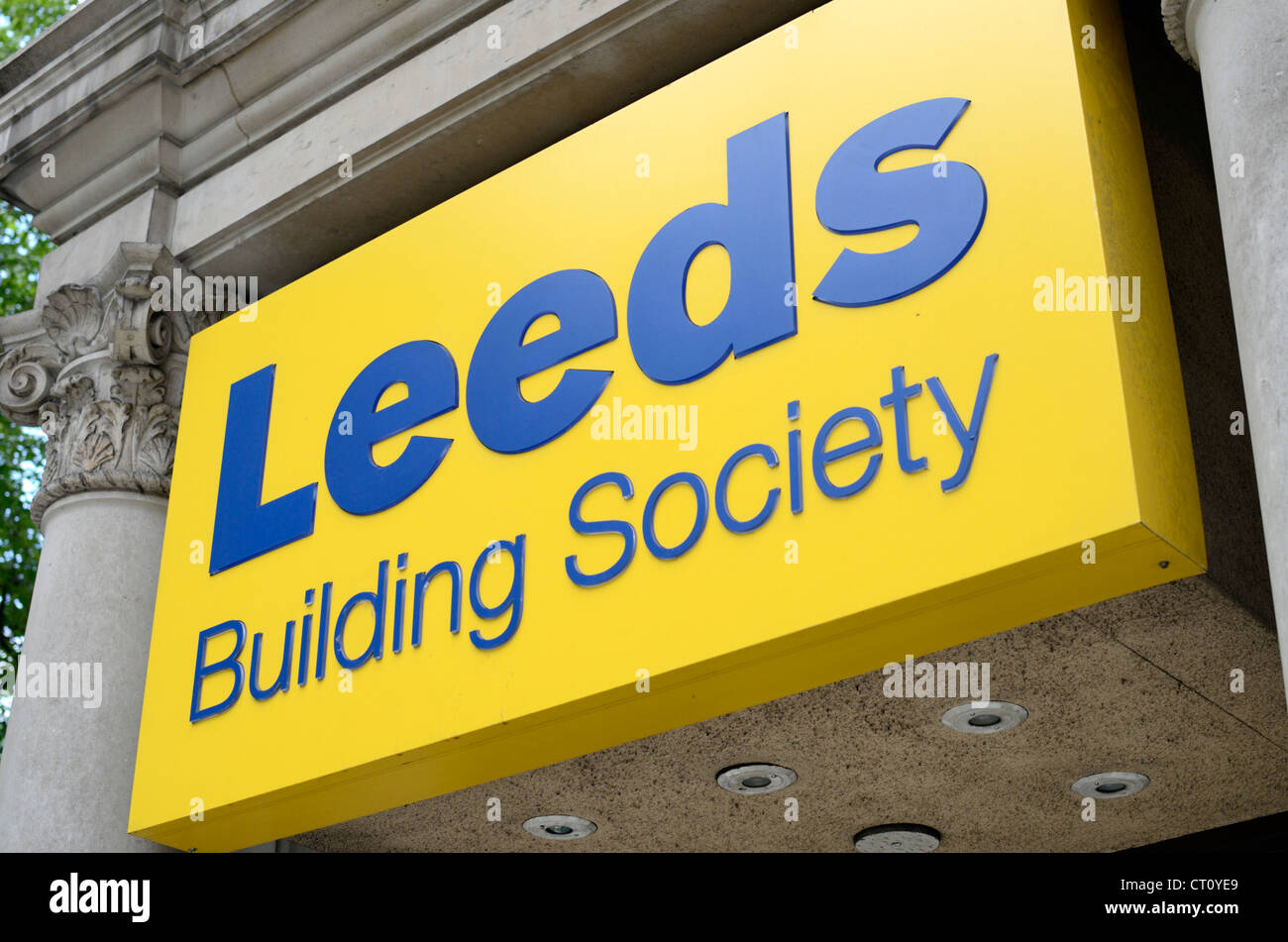 Leeds building society hi-res stock photography and images - Alamy