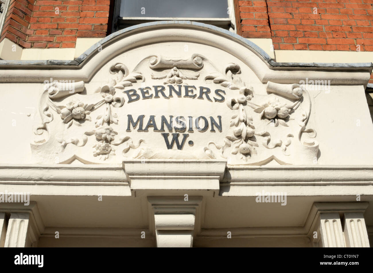 Period mansion block hi-res stock photography and images - Alamy