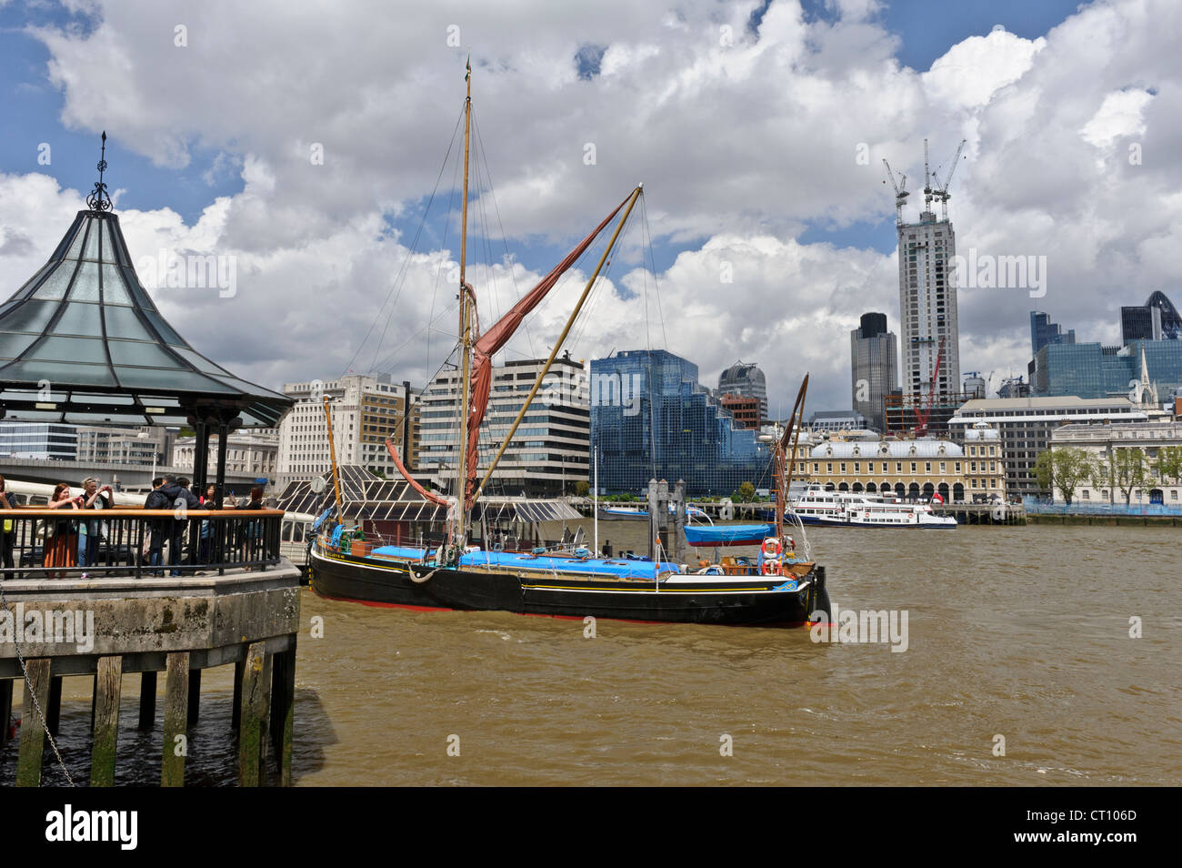 Uk ship sail hi-res stock photography and images - Alamy