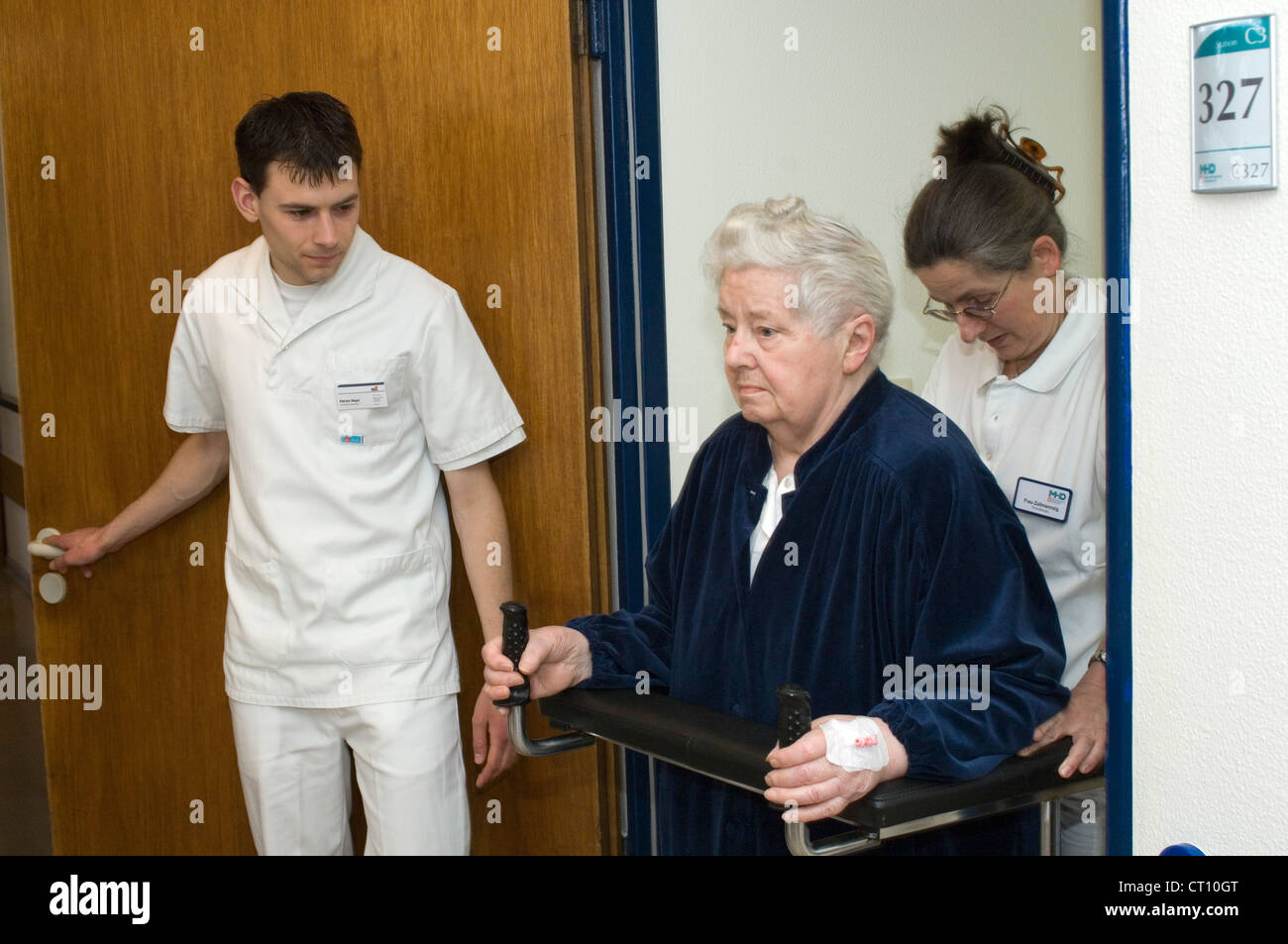 Amputee hospital hi-res stock photography and images - Alamy