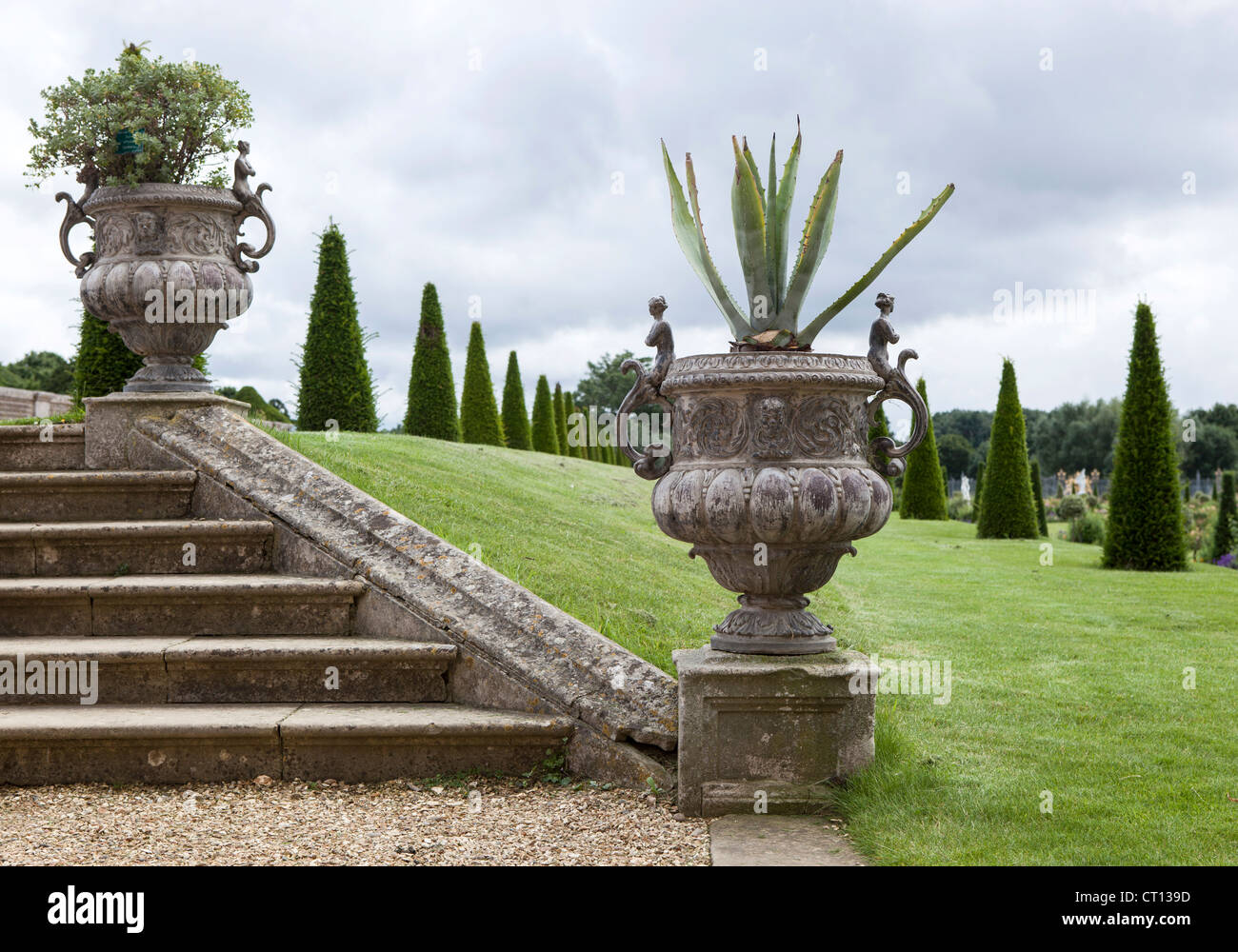 Pots, Terraces and clipped yews in the Privy Garden at Hampton Court ...