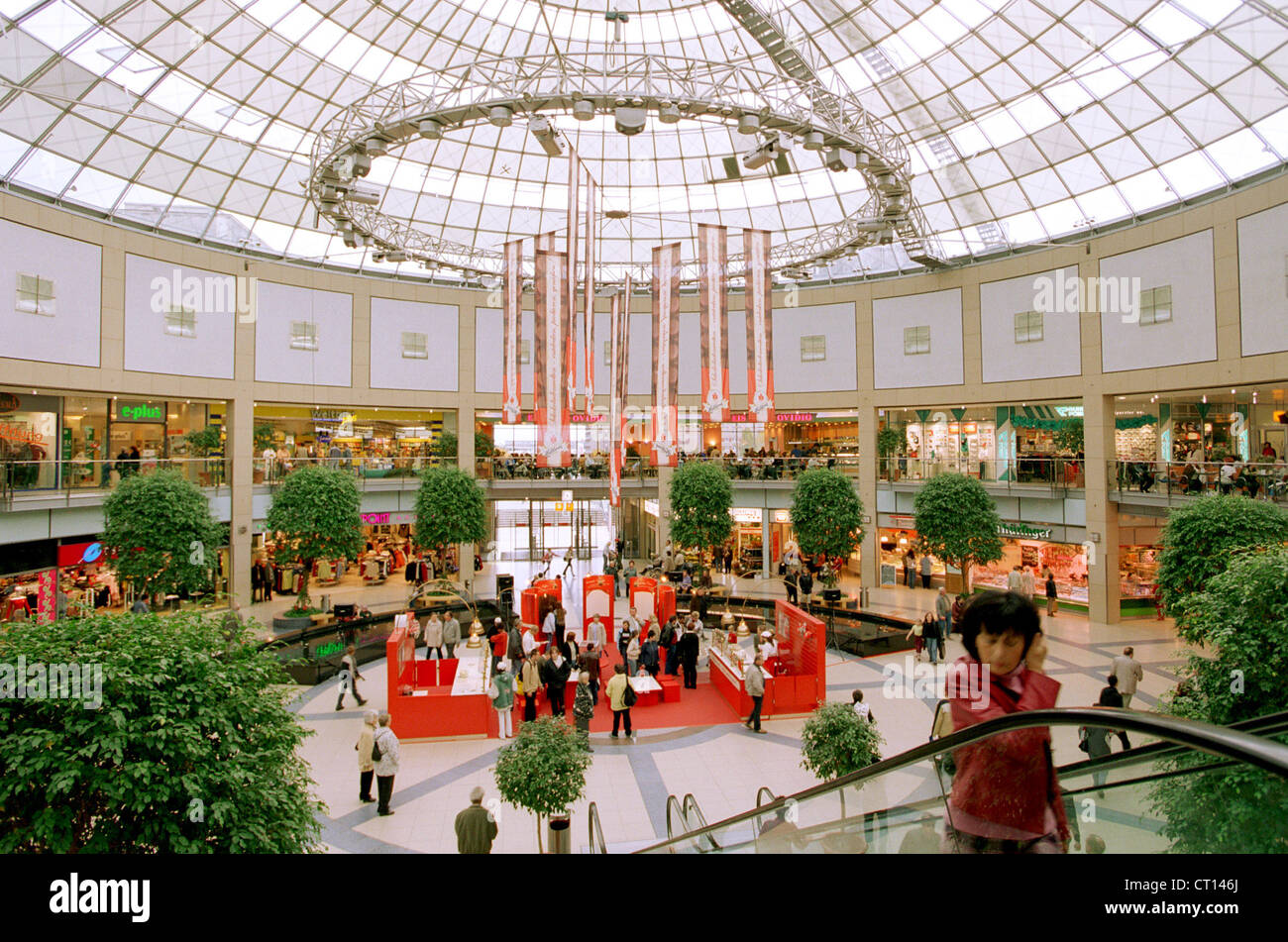 Leipzig, shopping center in the district Gruenau Stock Photo - Alamy