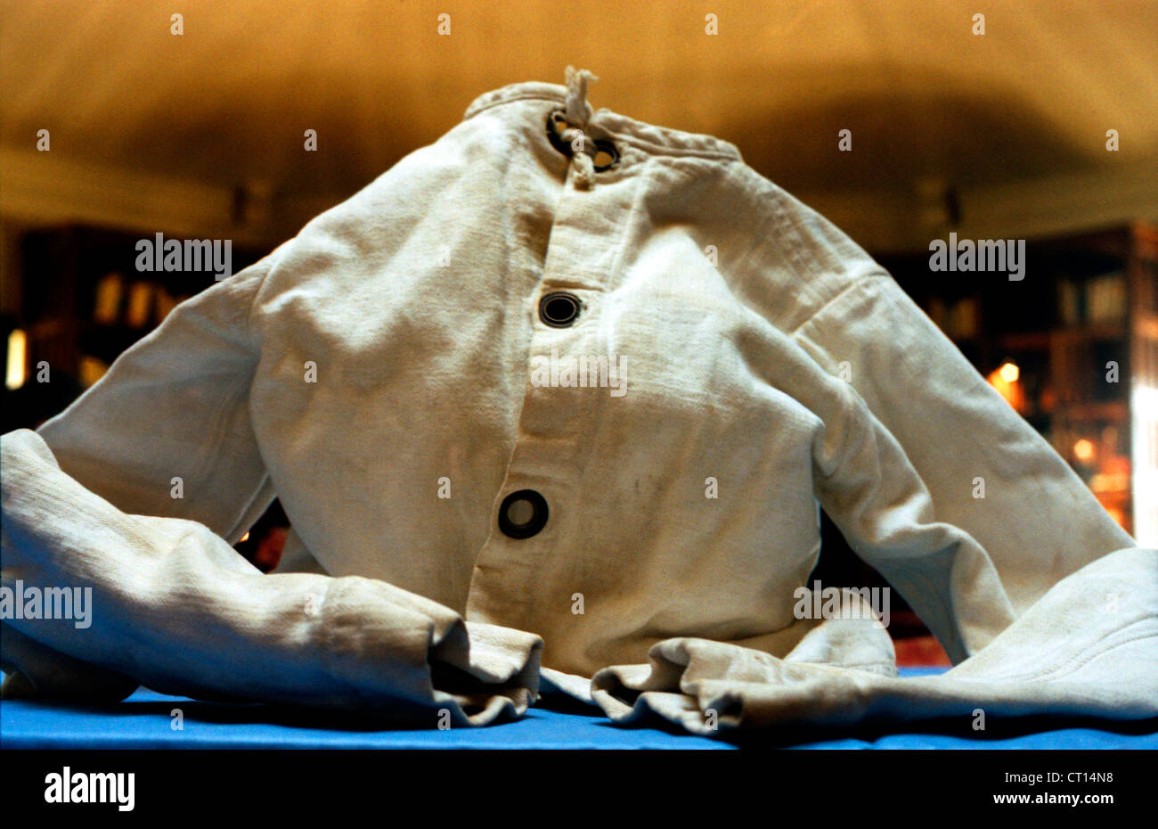 Restraints hospital hi-res stock photography and images - Alamy