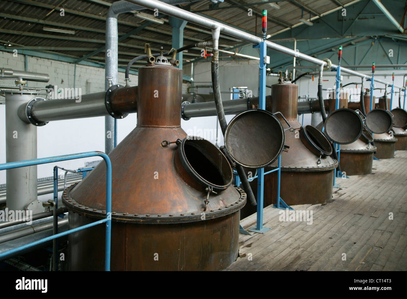 Perfume distillation hi-res stock photography and images - Alamy