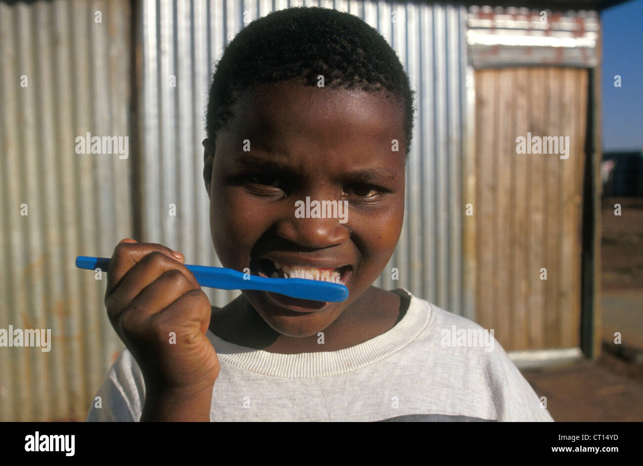 Teeth brush africa hi-res stock photography and images - Alamy