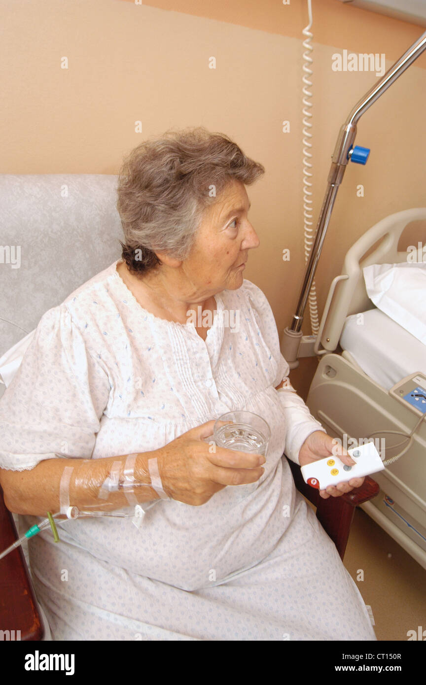 ELDERLY HOSPITAL PATIENT Stock Photo - Alamy
