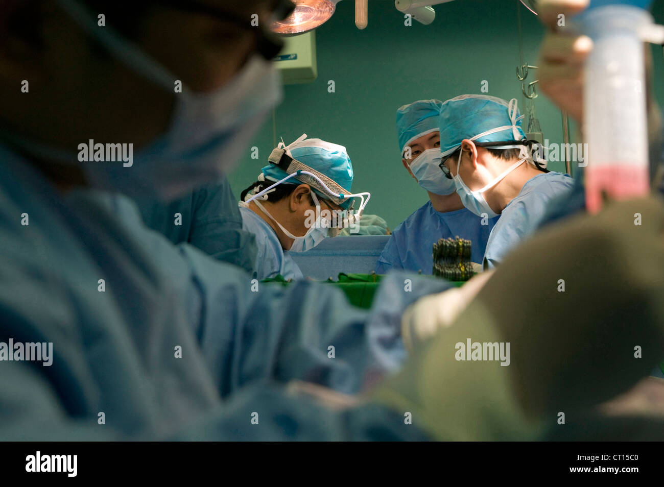 Surgeons at work Stock Photo - Alamy