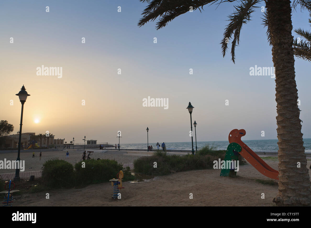 Arabian desert scenes hi-res stock photography and images - Alamy