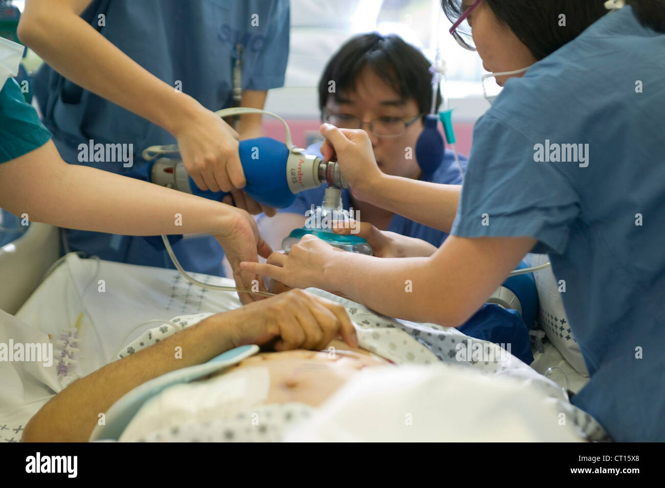 Medical oxygen hi-res stock photography and images - Alamy