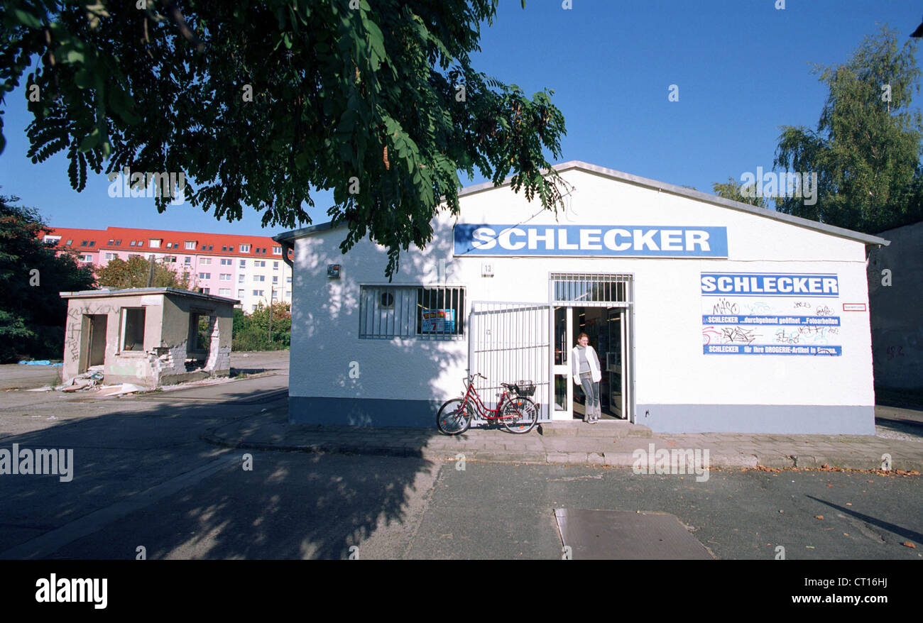 Logo schlecker hi-res stock photography and images - Alamy