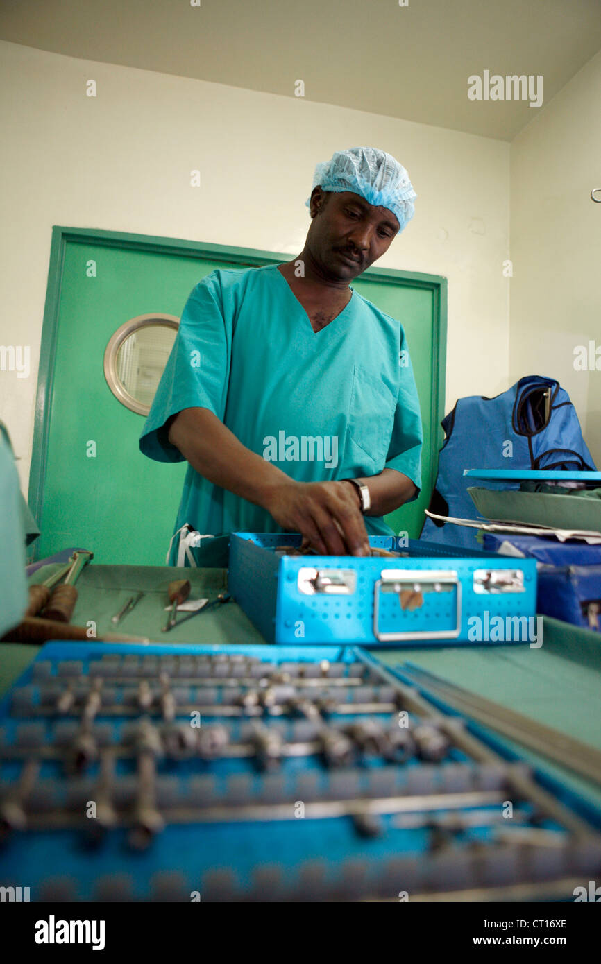 Hospital surgical equipment box hi-res stock photography and images - Alamy