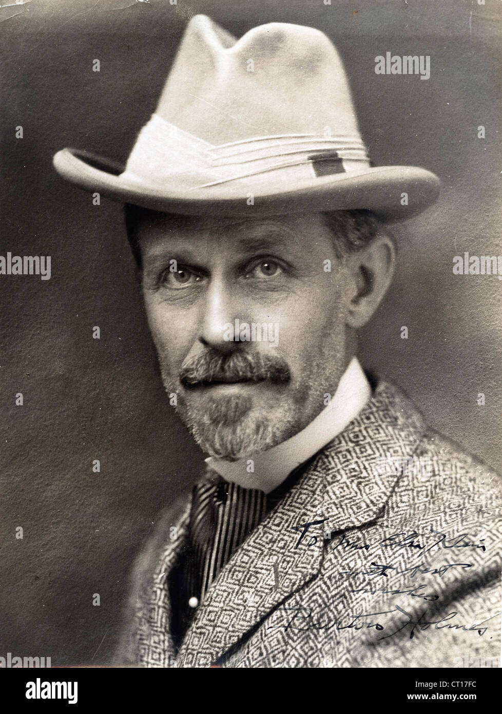 Burton explorer hi-res stock photography and images - Alamy