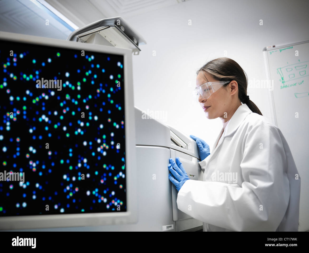 Dna machine hi-res stock photography and images - Alamy