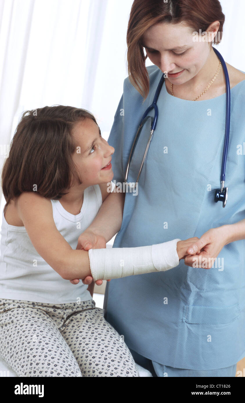 Girl arm plaster cast hi-res stock photography and images - Alamy