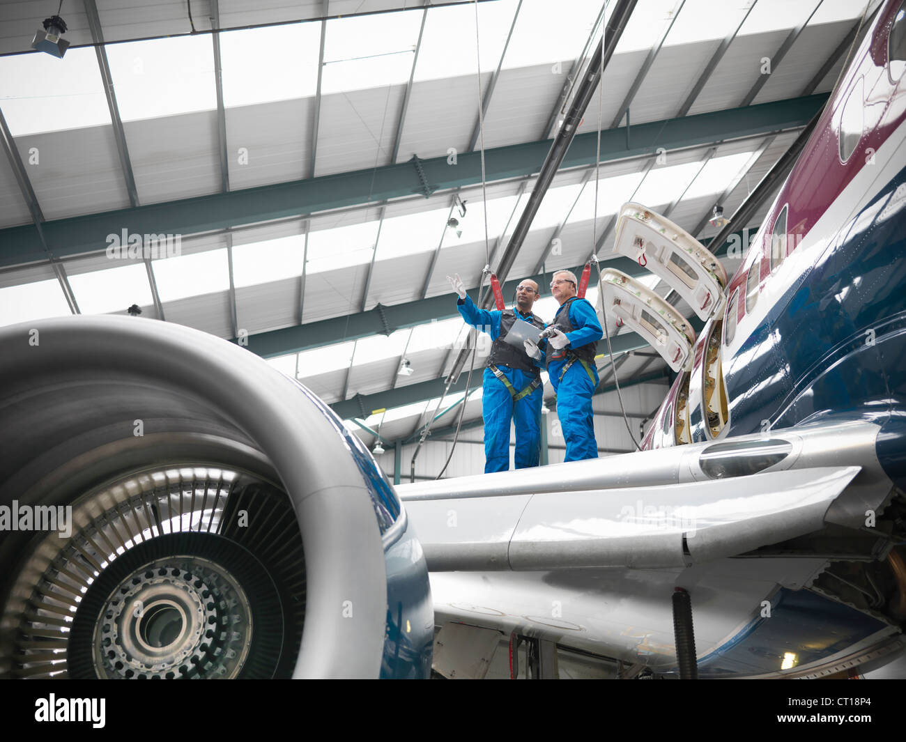 Hangar 2 hi-res stock photography and images - Alamy