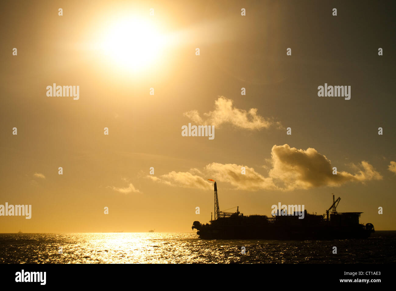 Silhouette of an Offshore FPSO (floating, production, storage ...