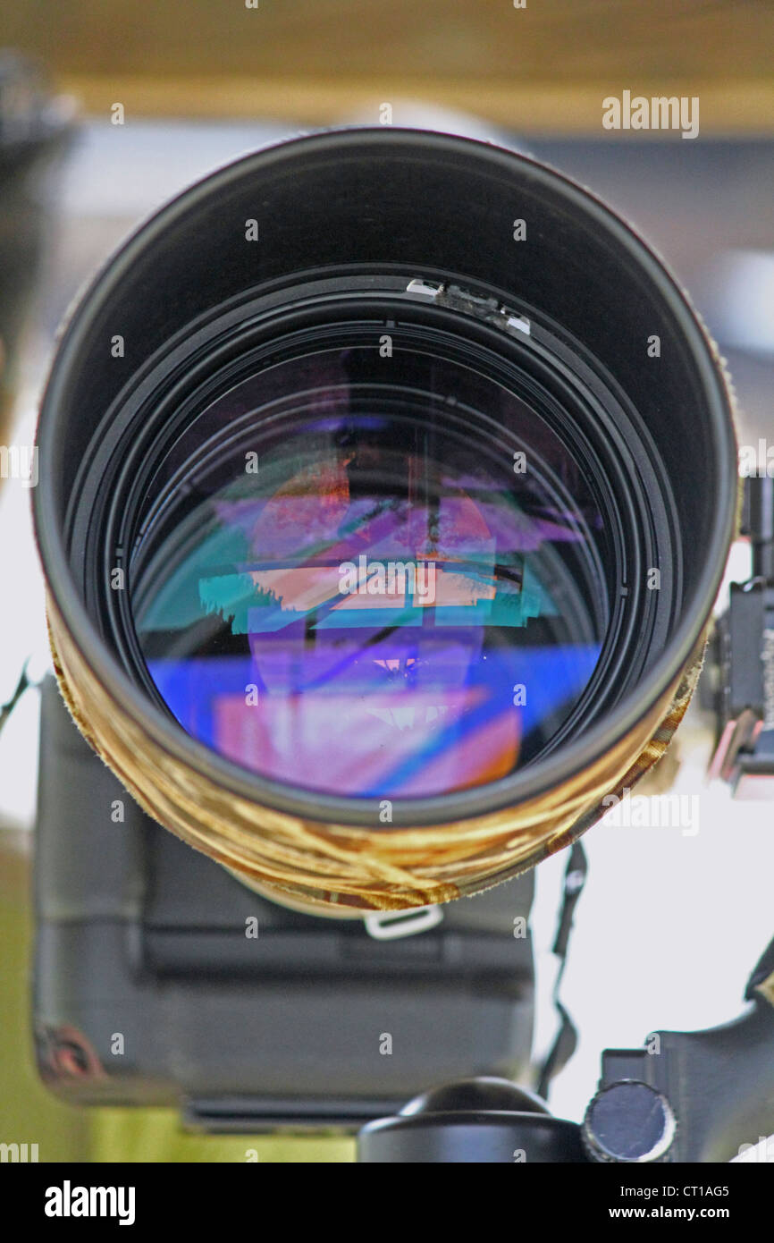 Super telephoto lens hi-res stock photography and images - Alamy