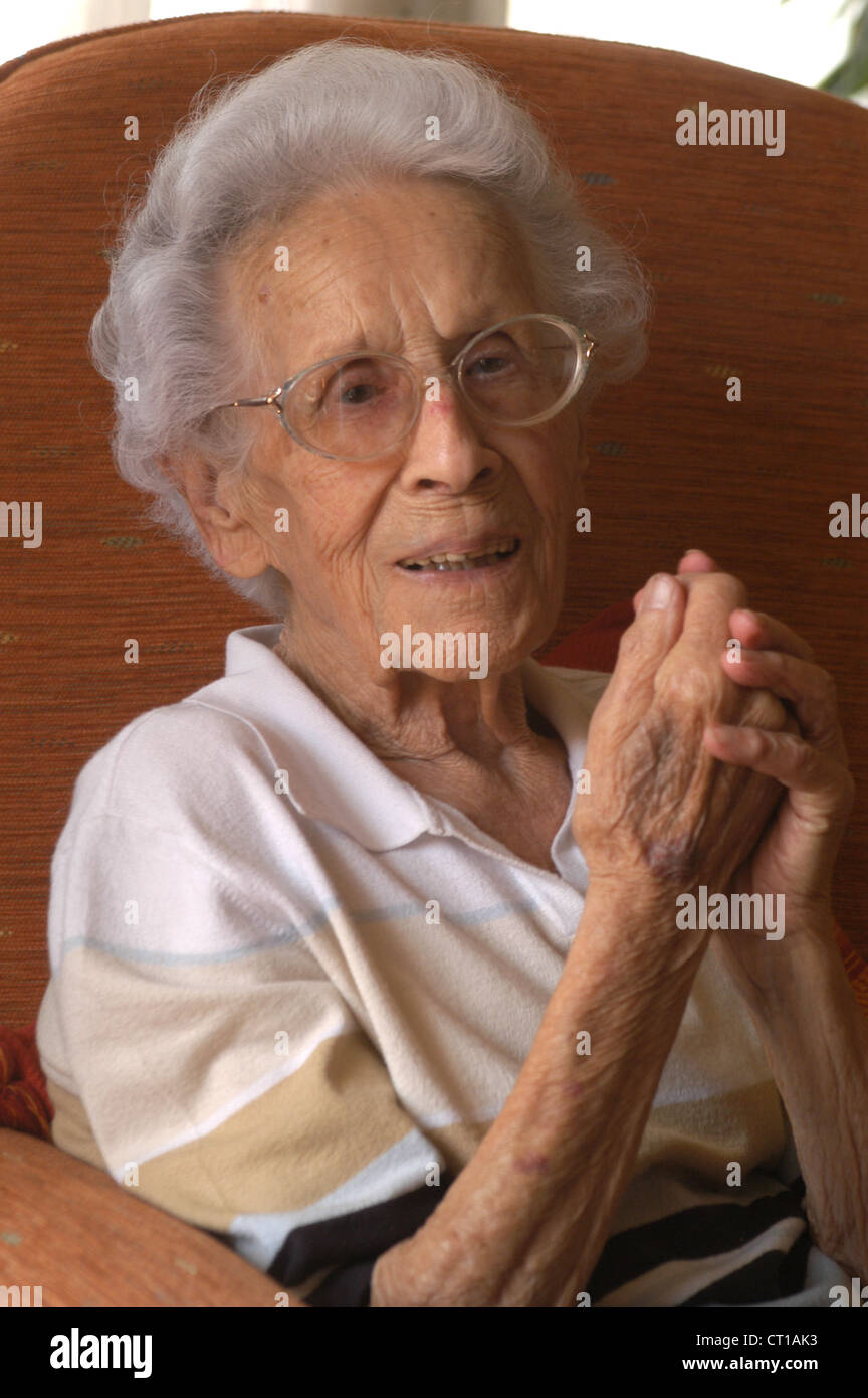 PORTRAIT OF +65 YR-OLD WOMAN Stock Photo - Alamy