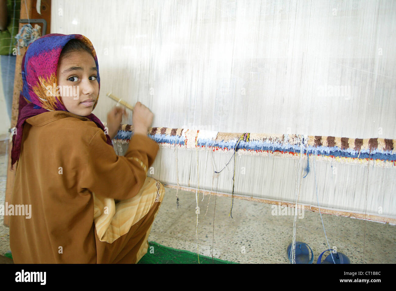 Girl manual labor hi-res stock photography and images - Alamy