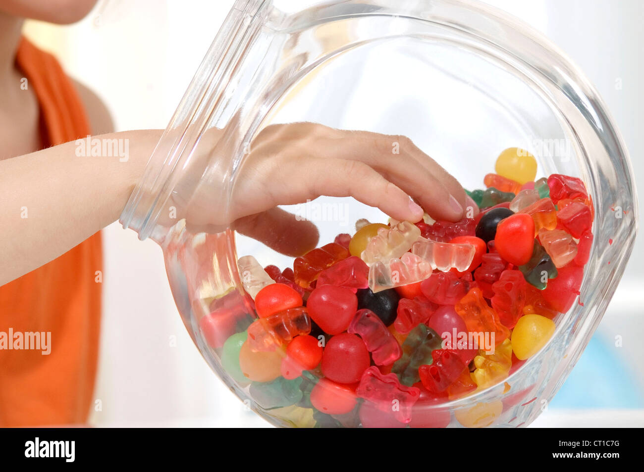 CHILD EATING SWEETS Stock Photo - Alamy CHILD EATING SWEETS Stock Photo - Alamy