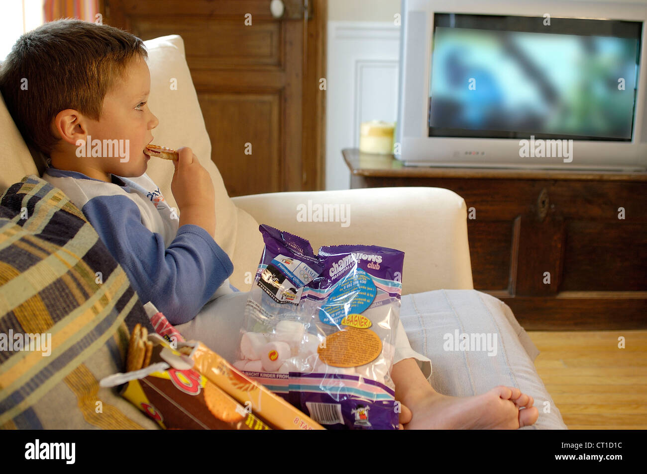 Child children problem eat eating hi-res stock photography and images ...