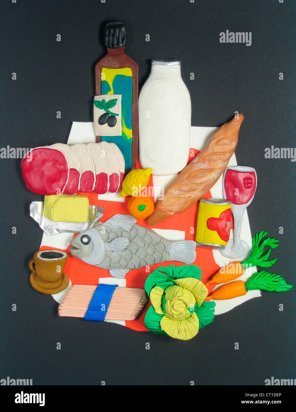 Food can pyramid hi-res stock photography and images - Alamy