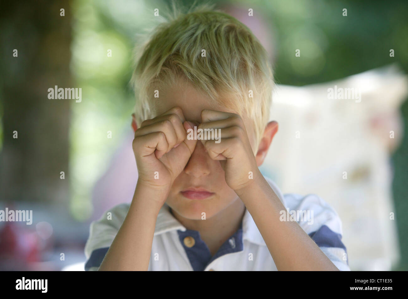 Crying 10 Year Old Stock Photos & Crying 10 Year Old Stock Images - Alamy