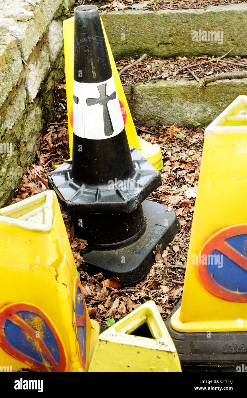 Funeral traffic cone hi-res stock photography and images - Alamy
