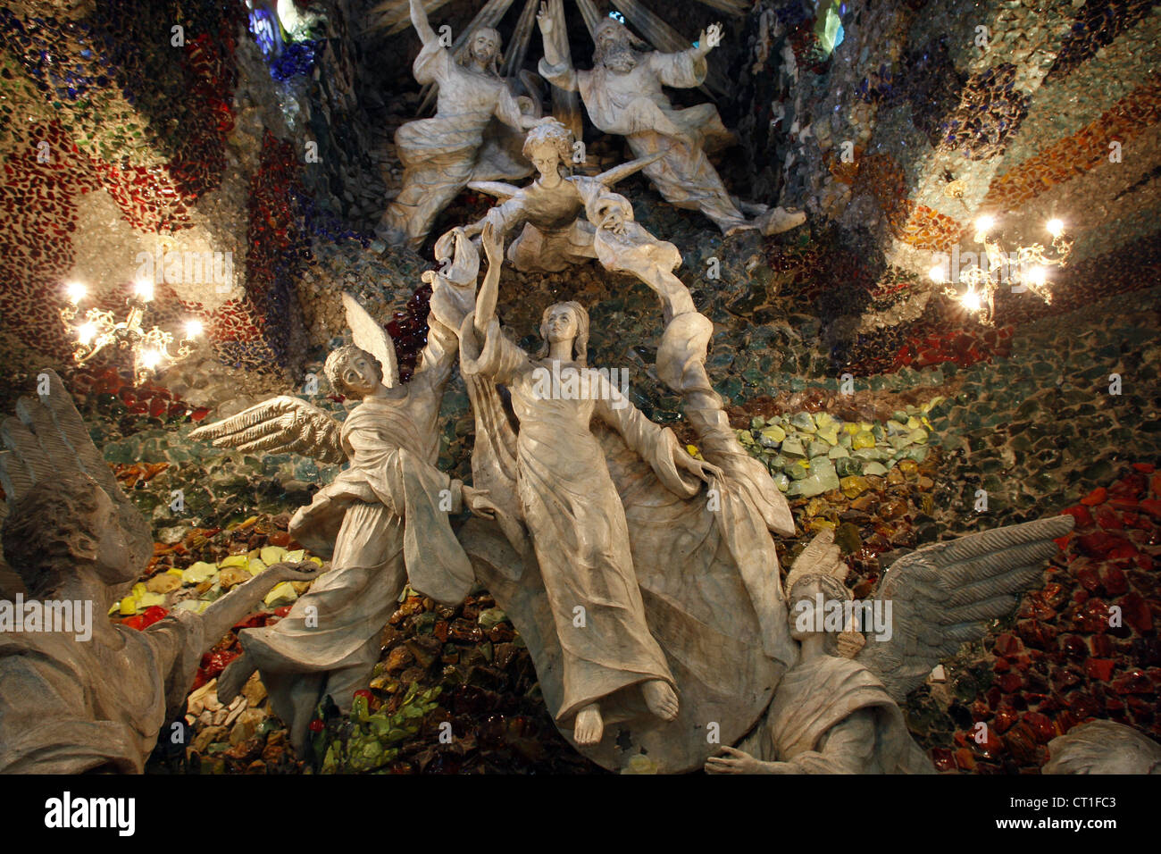 VIRGIN MARY SIDE CHAPEL IN GOLGOTA SANCTARIUM LICHEN STARY 20 June 2012 ...