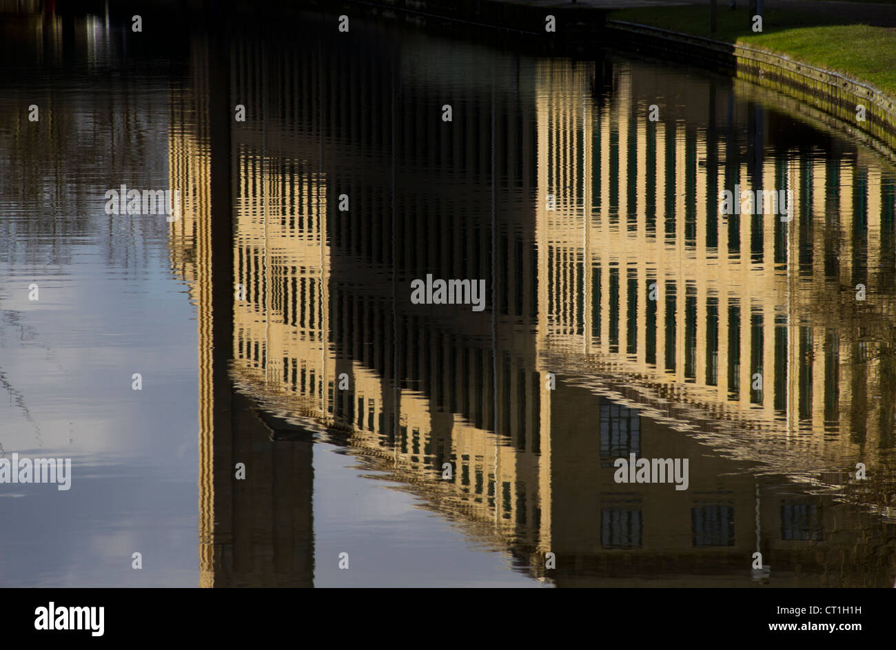 New Mill on The Leeds Liverpool Canal at Saltaire Stock Photo - Alamy