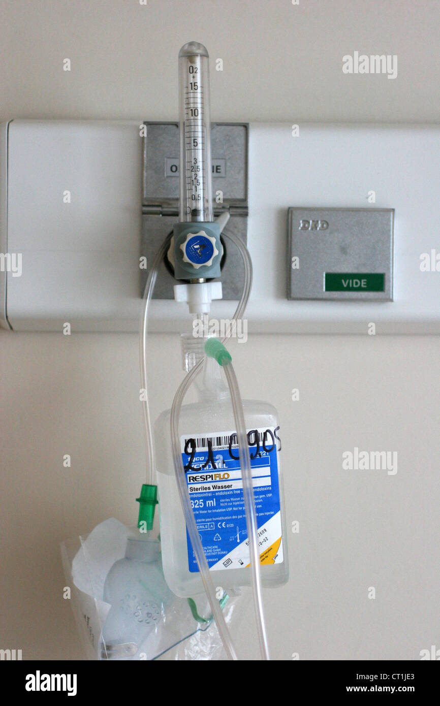 OXYGEN THERAPY Stock Photo - Alamy