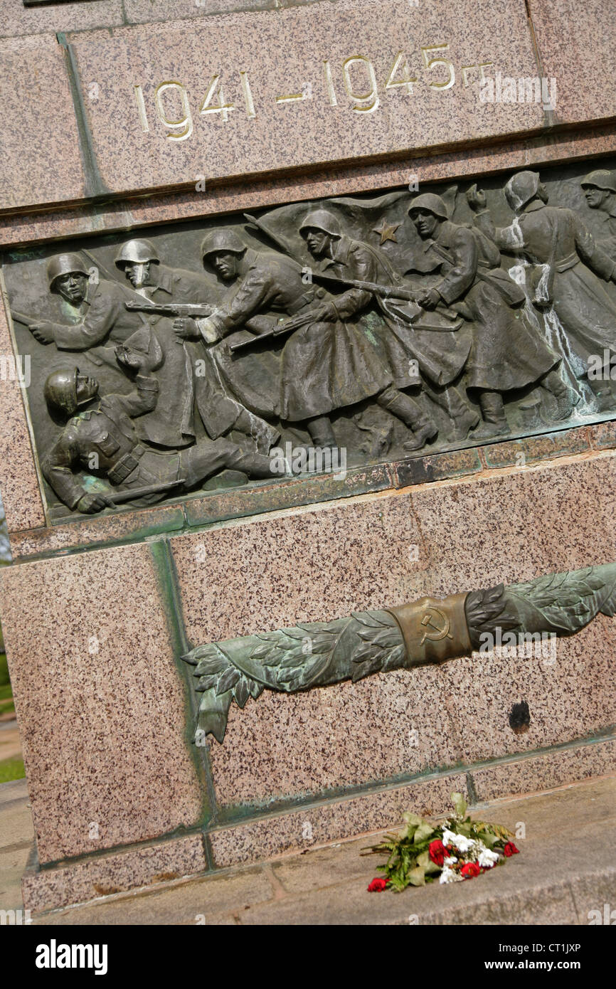 1945 ww2 dresden germany hi-res stock photography and images - Alamy