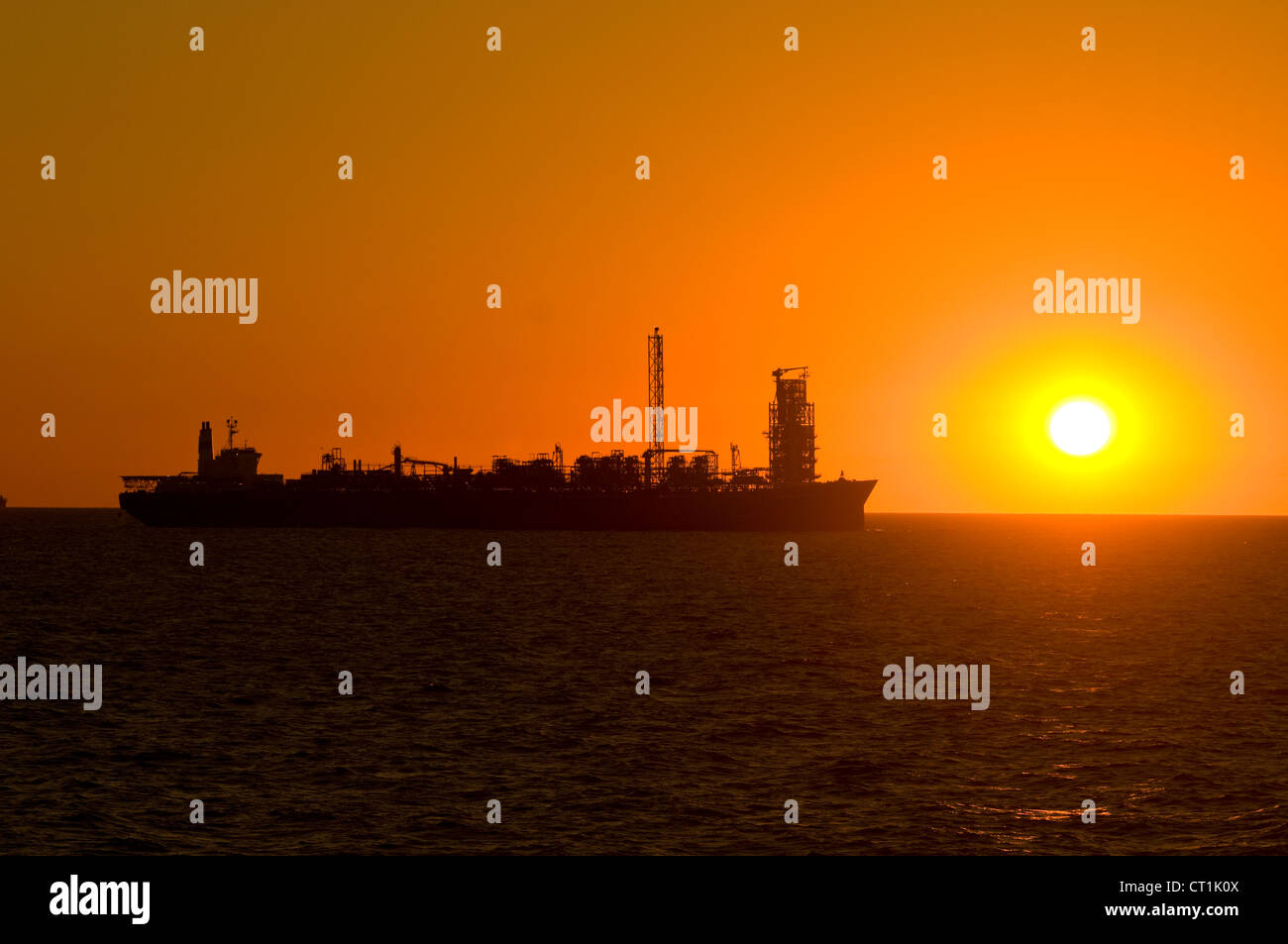Silhouette of an Offshore FPSO (floating, production, storage ...