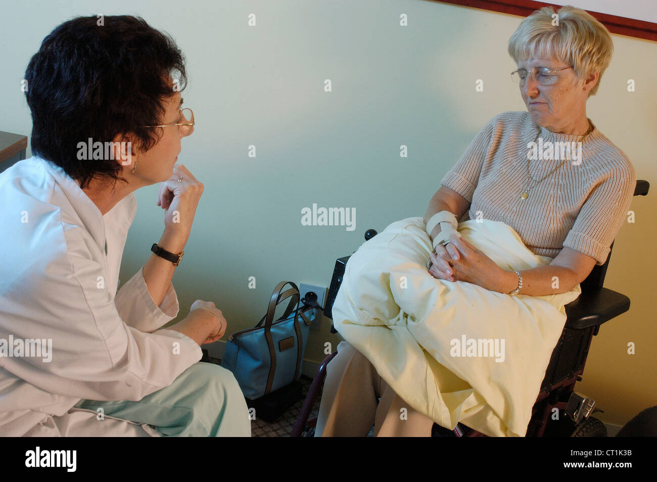 Anesthesia hypnosis hi-res stock photography and images - Alamy