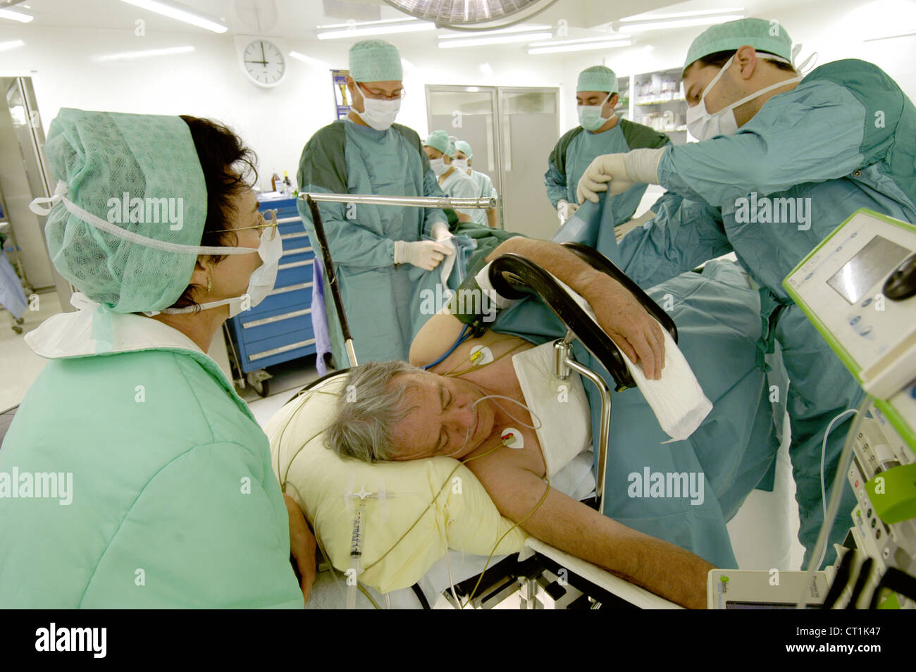 Hypnosis surgery hi-res stock photography and images - Alamy