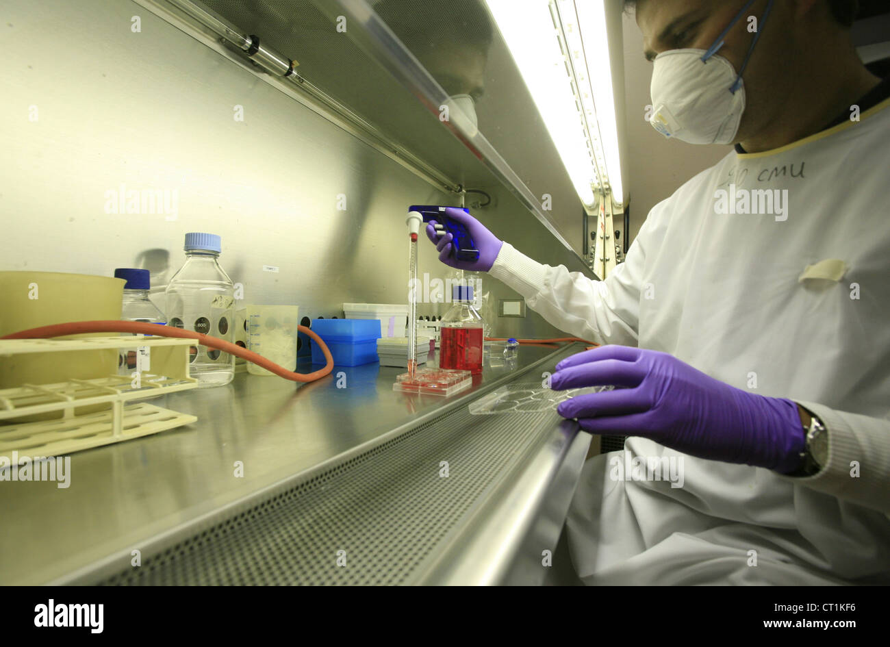 Laminar flow hoods microbiology laboratory hi-res stock photography and ...