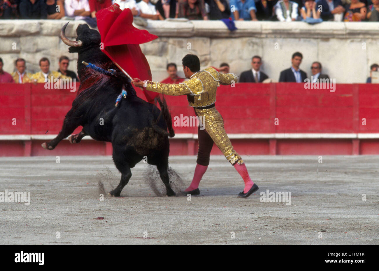 Battle garb hi-res stock photography and images - Alamy
