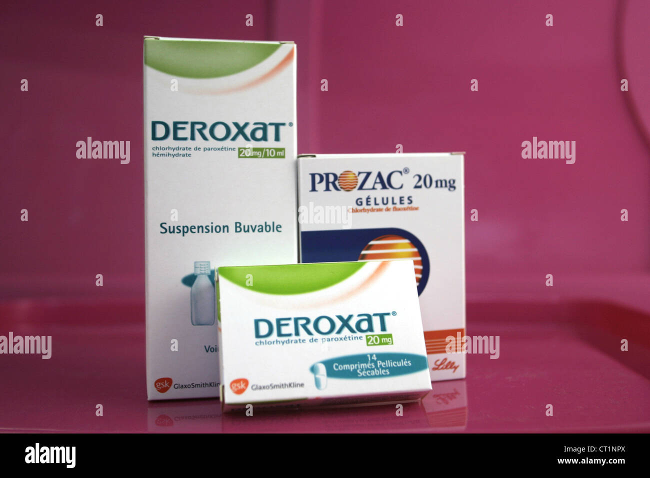 Fluoxetine anti depressant capsules hi-res stock photography and images ...