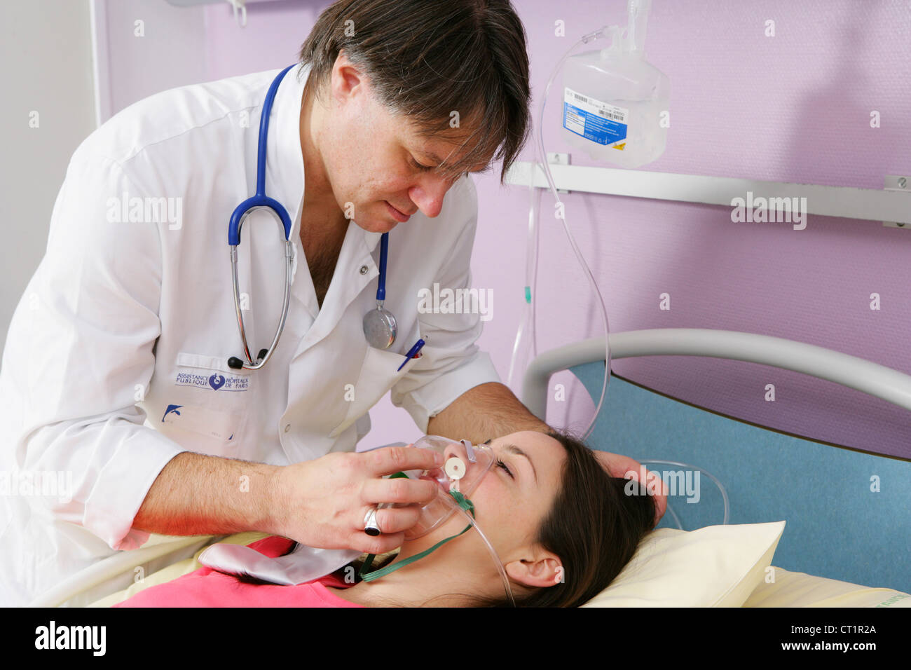 Oxygen flasks hi-res stock photography and images - Alamy