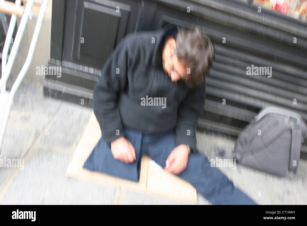 Homeless males hi-res stock photography and images - Alamy