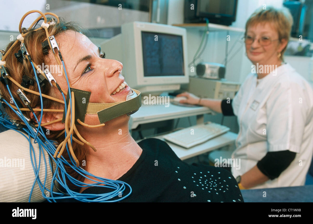 EEG EXAMINATION OF A WOMAN Stock Photo - Alamy