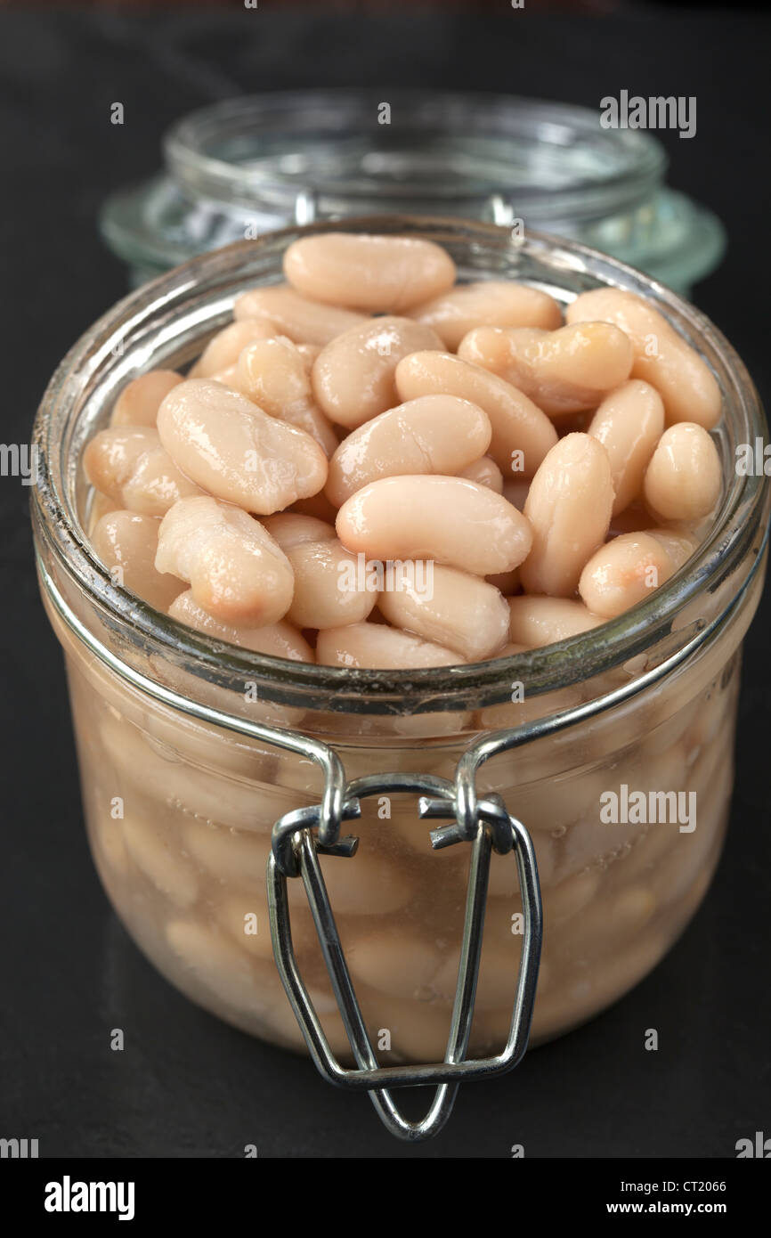 Cannellini beans hi-res stock photography and images - Alamy